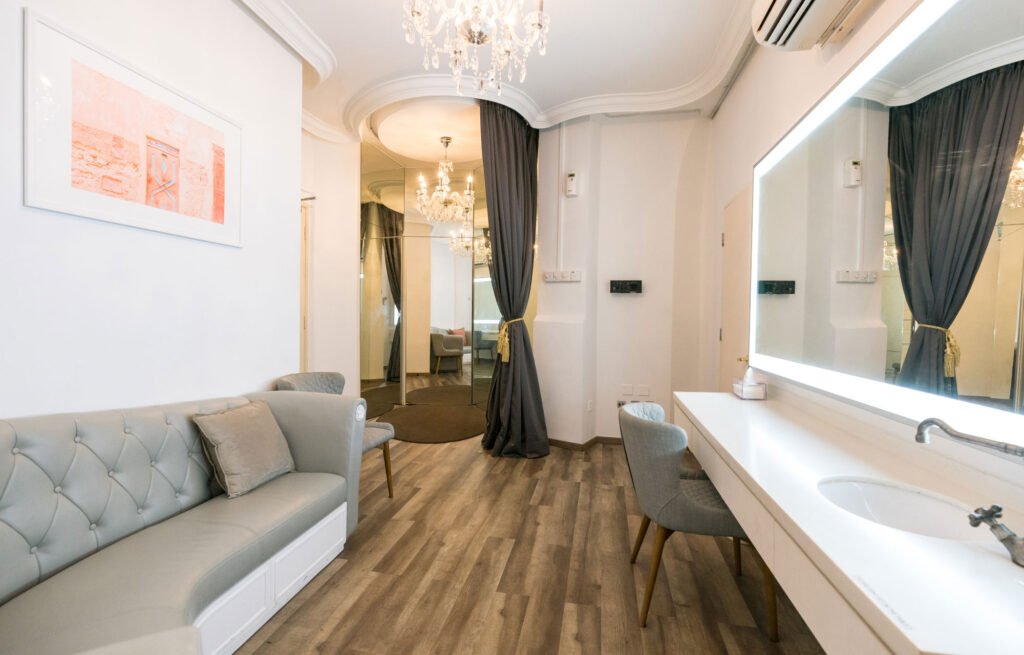 CHIJMES Hall - Watabe Wedding Official Website